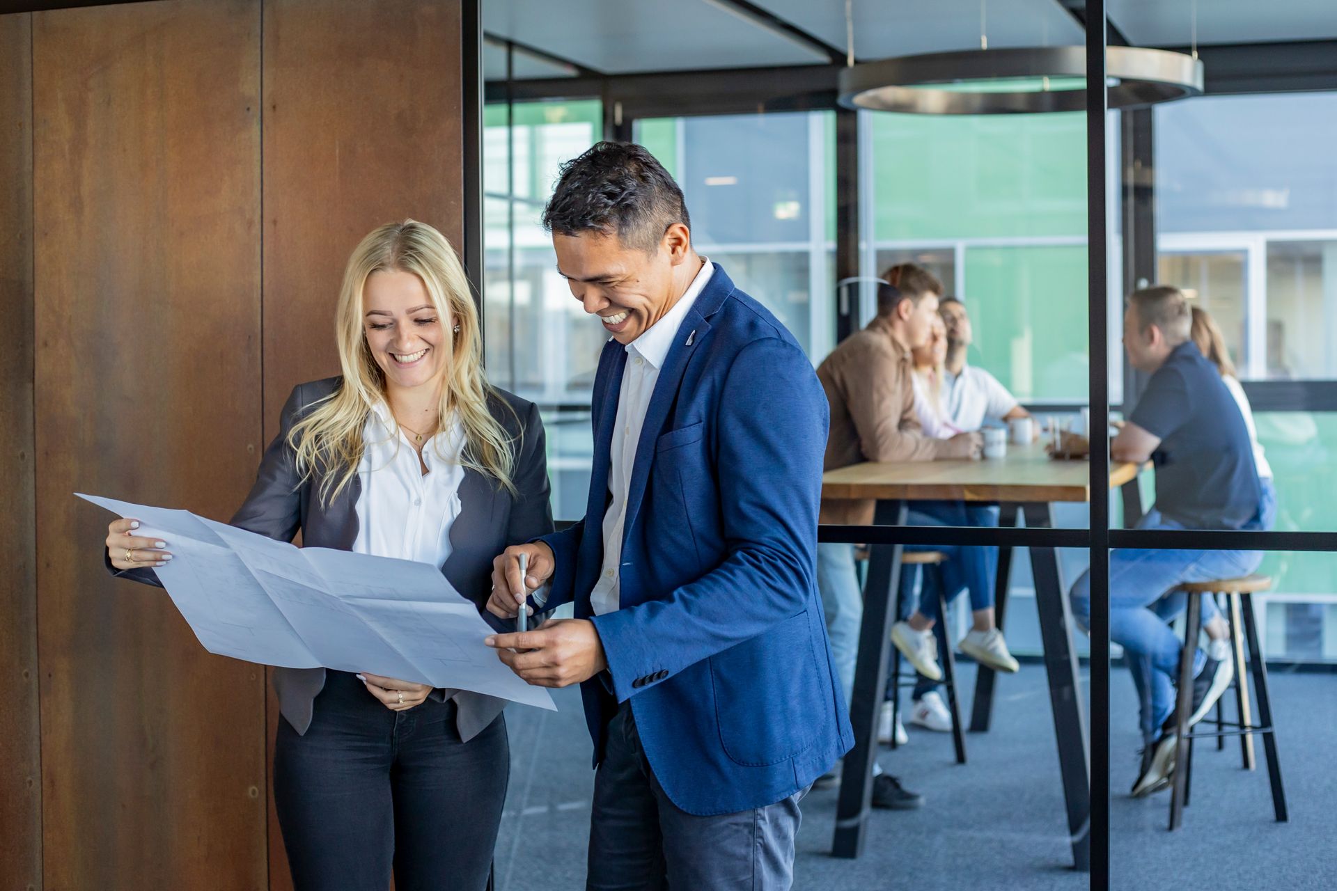 Career at Lindner │ Working in a Family Business | Junior Claim-Manger ...