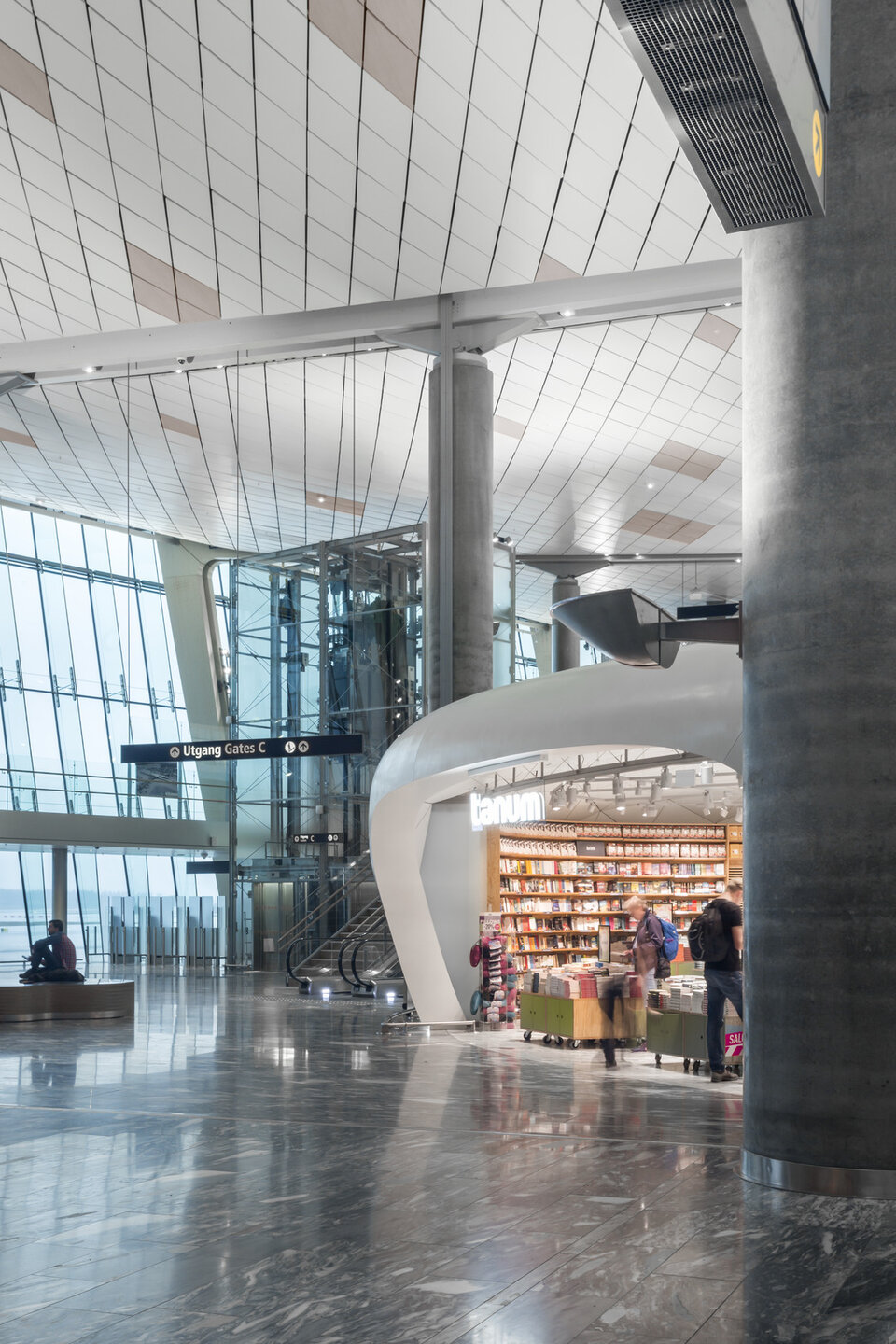 Sustainable Airport Interior Design at Oslo | Lindner Group