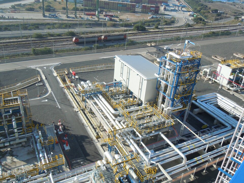 References │ Experience Impressive Building Projects | LNG terminal Sines