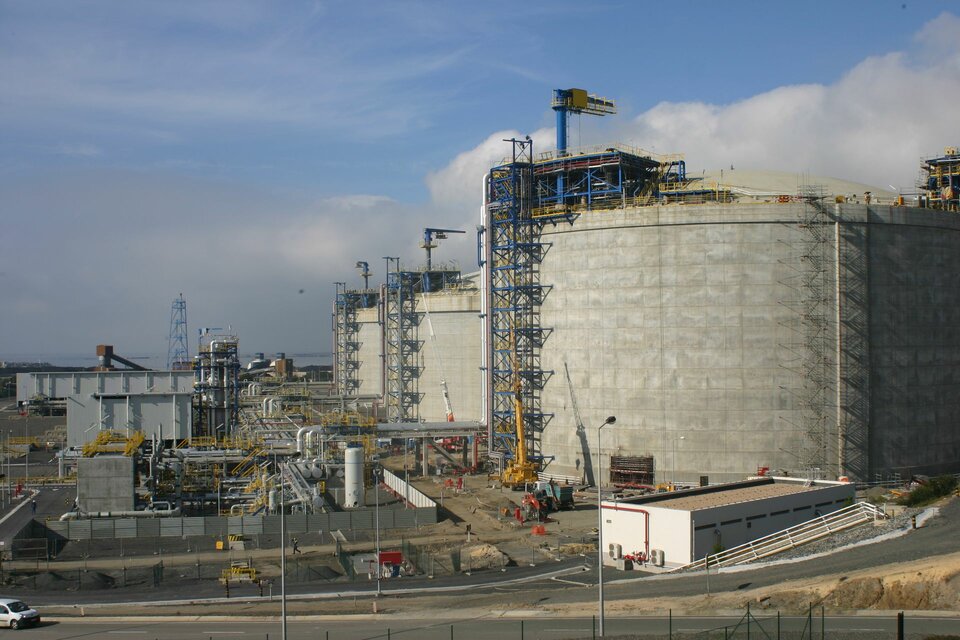 References │ Experience Impressive Building Projects | LNG terminal Sines