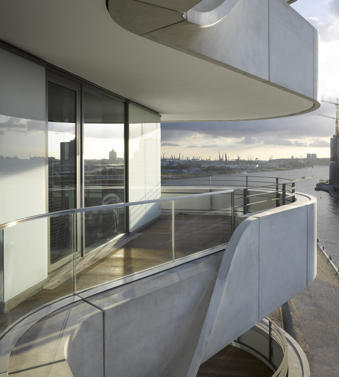 Facade │ Innovative Building Facades from Lindner