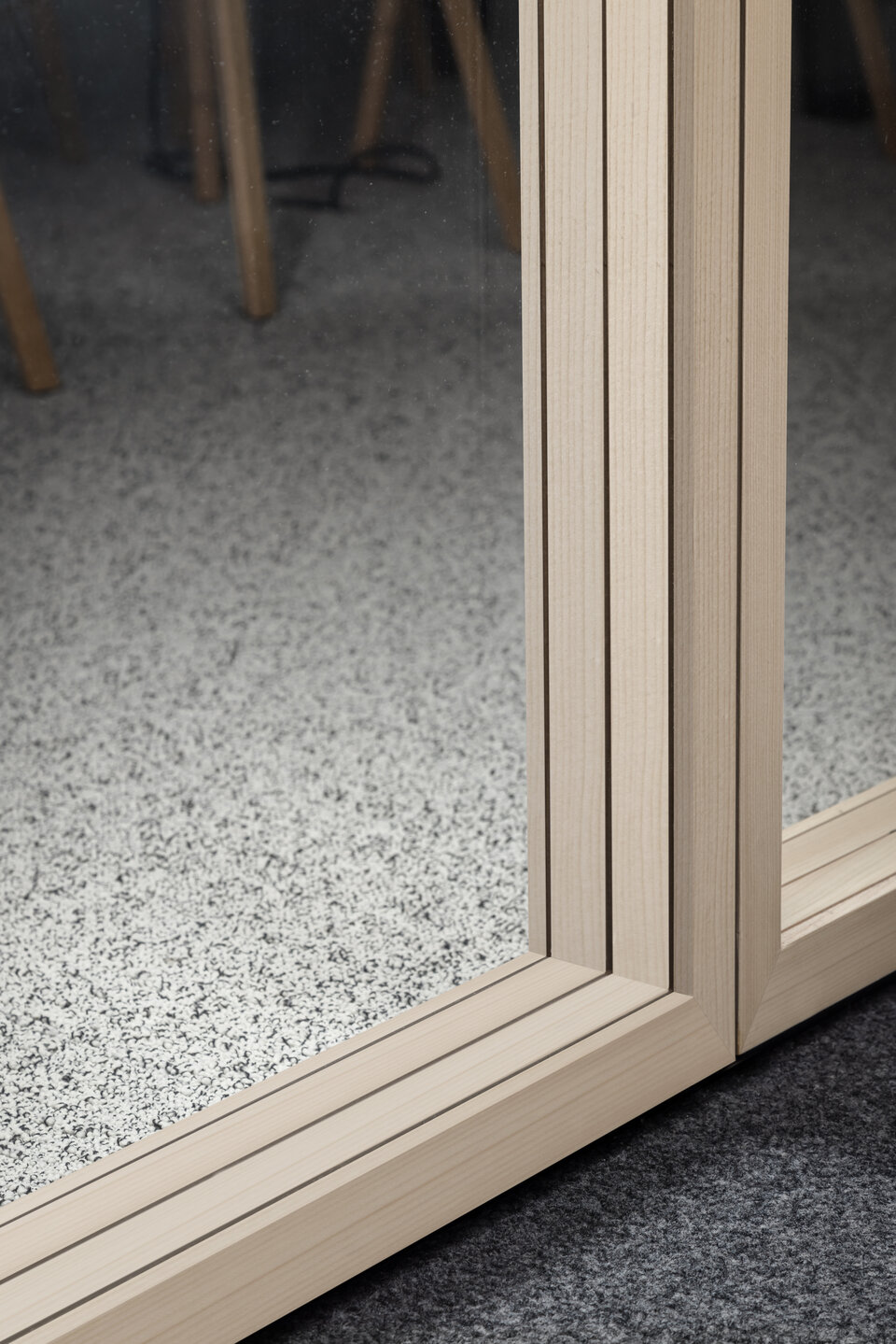 Lindner Life Stereo_N | Glass partition with front-mounted glazing made ...