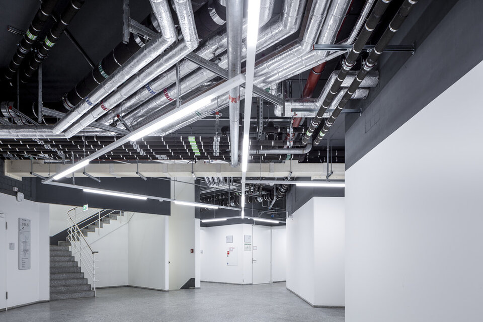 References │ Experience Impressive Building Projects | BMW FIZ ...