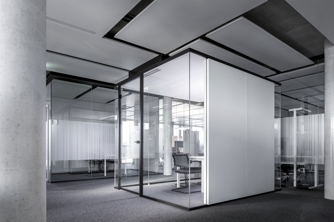 Lindner Cube solo | Room-in-room with single glazed profile walls