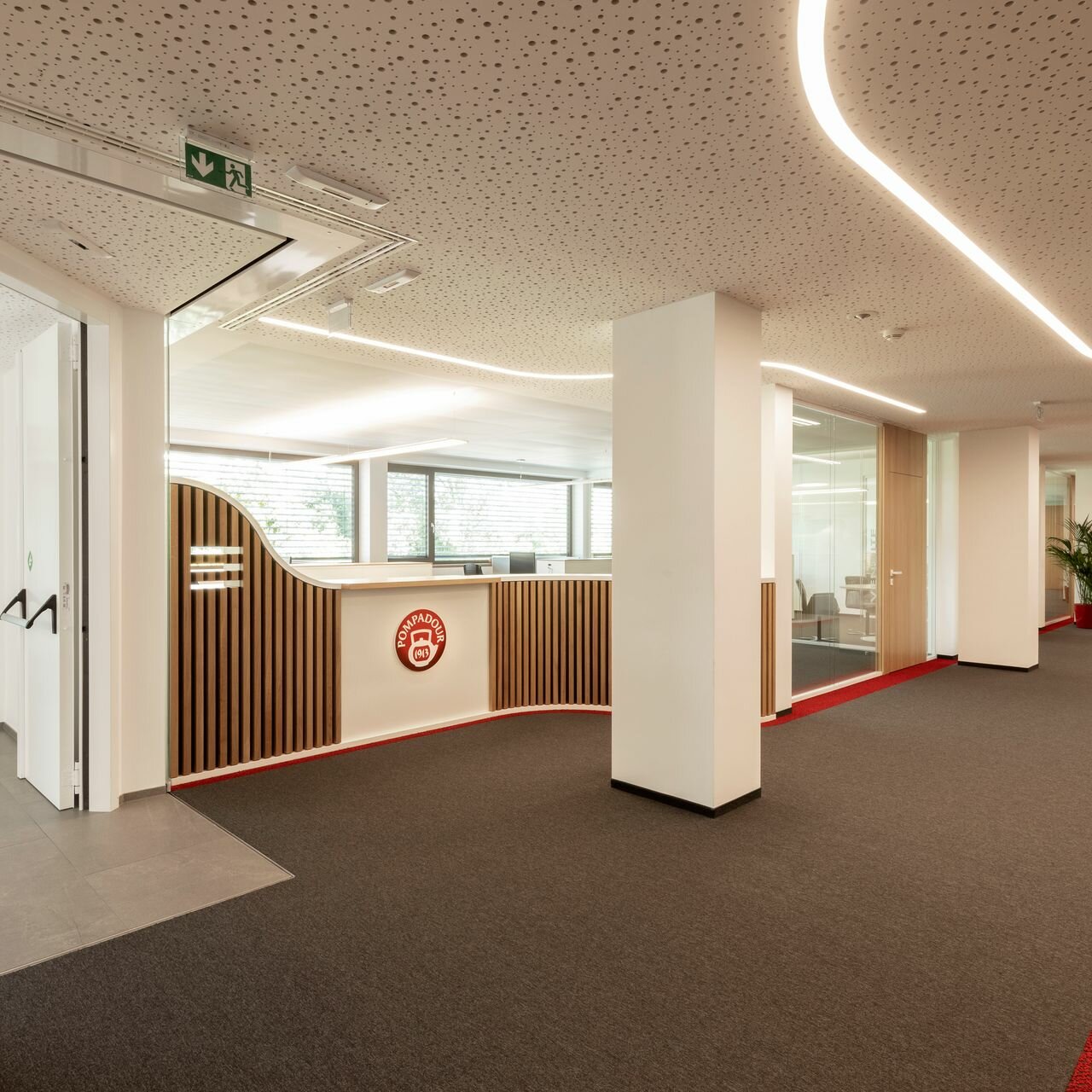 Plafotherm® B 100 | Linear Heated and Chilled Post Cap Ceiling