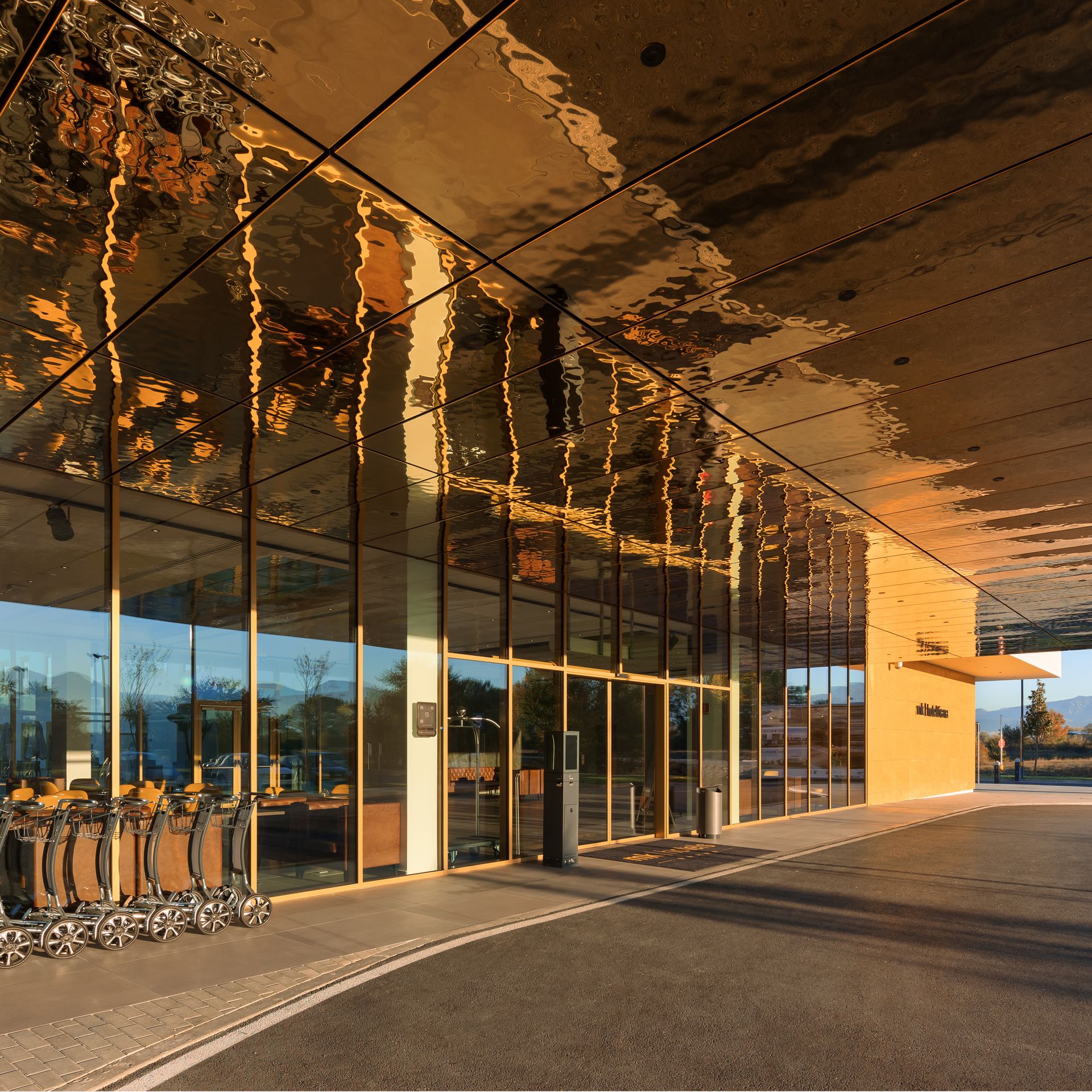 © www.Lindner-Group.com