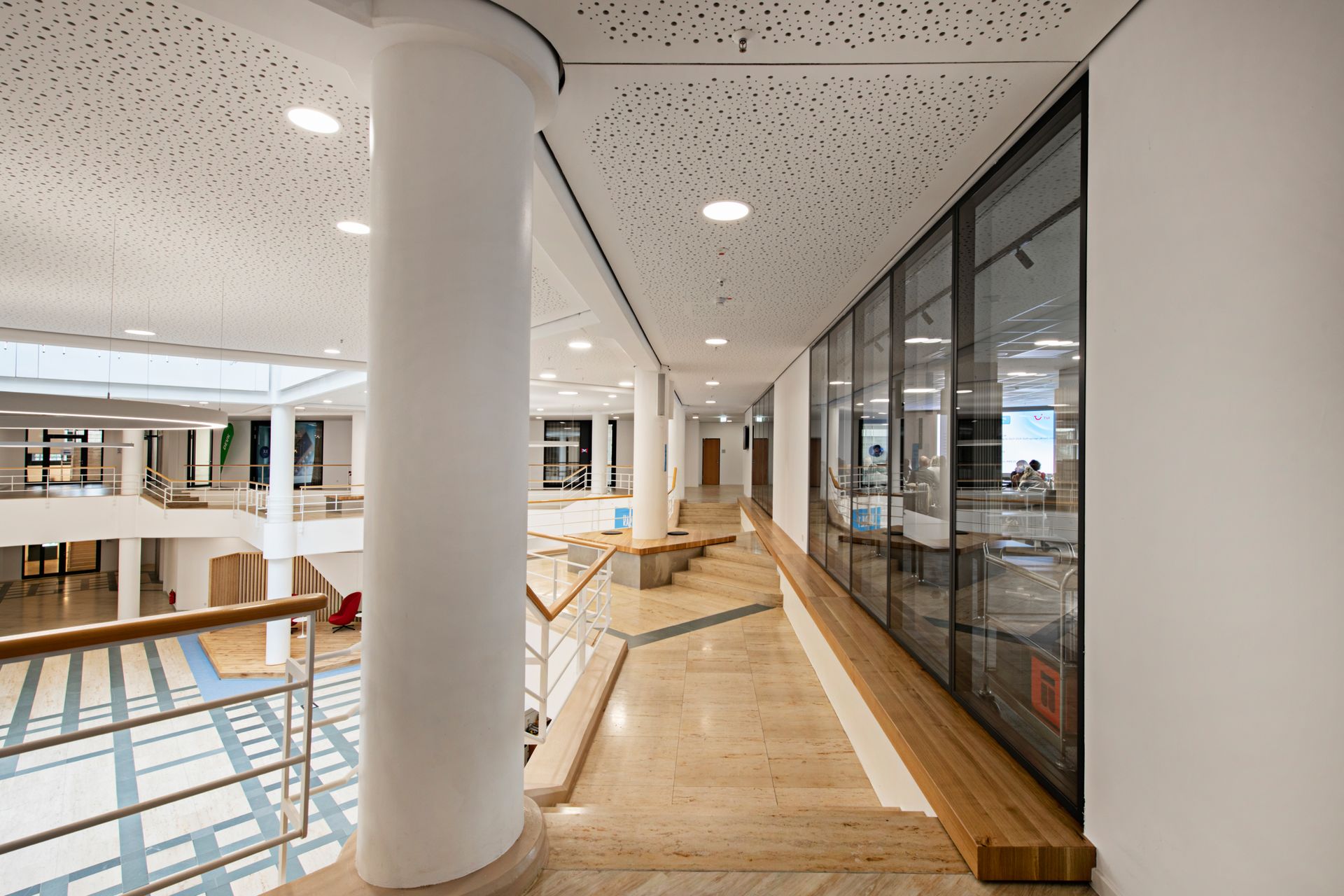 © www.Lindner-Group.com