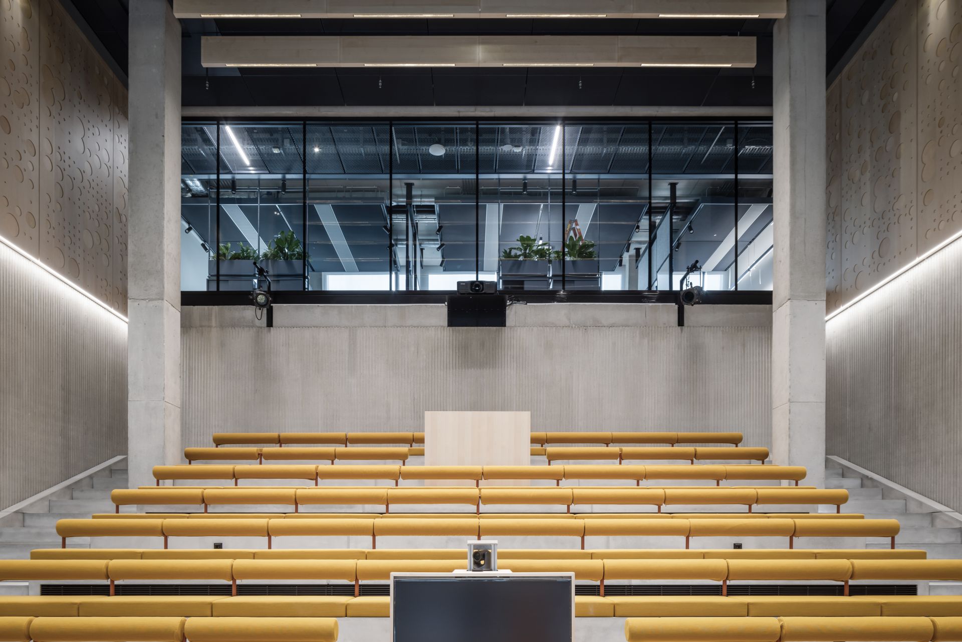 © www.Lindner-Group.com