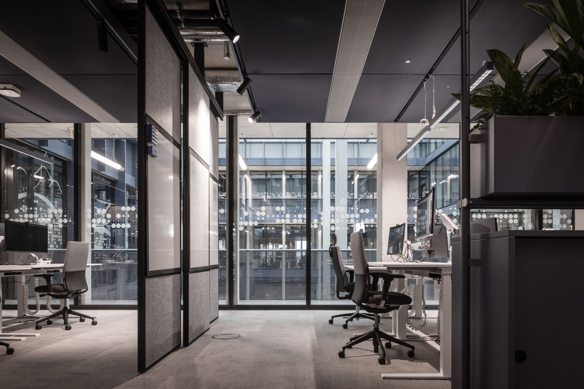 © www.Lindner-Group.com