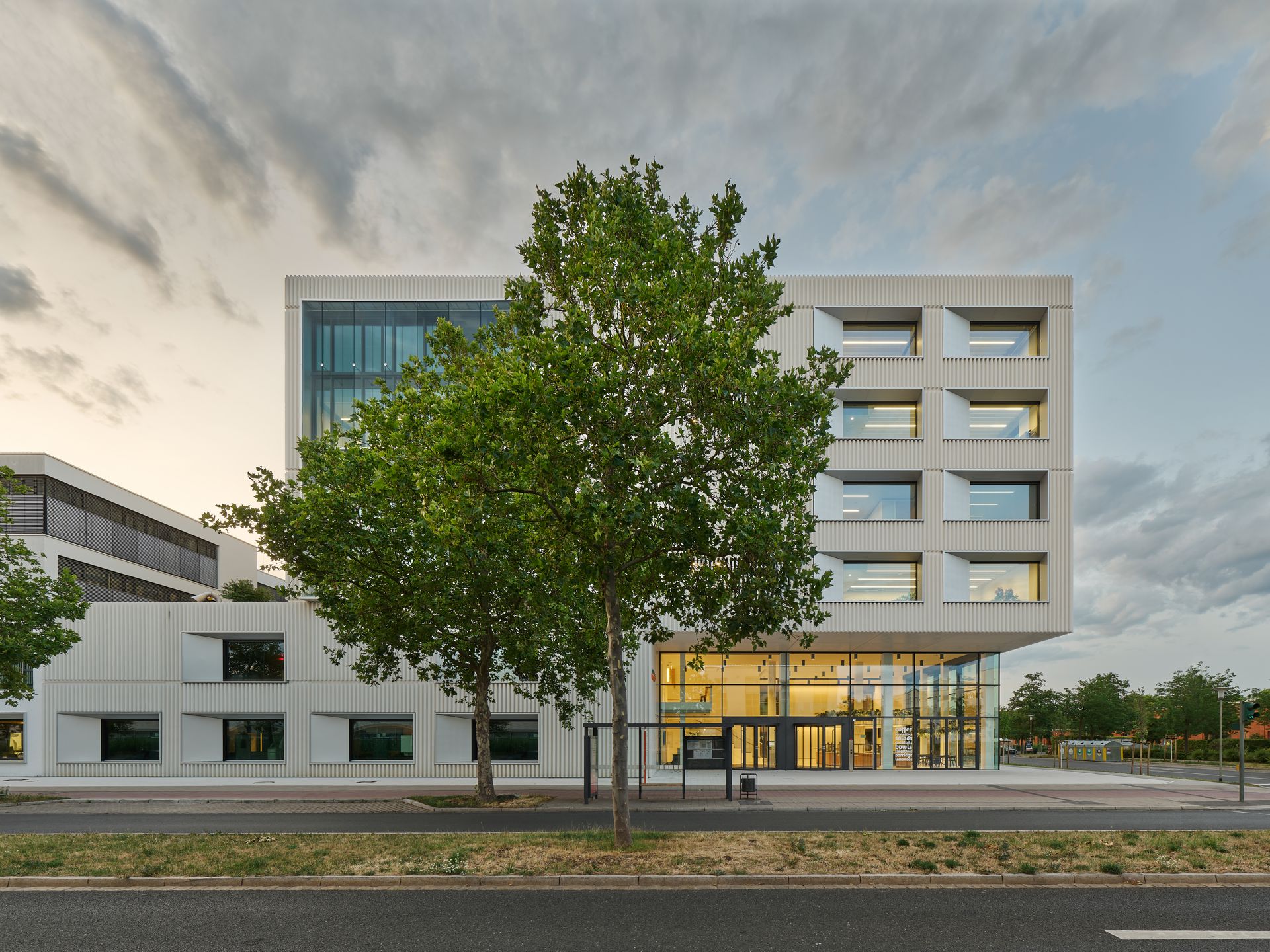 References │ Experience Impressive Building Projects | Siemens ...