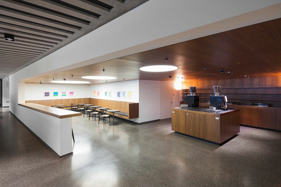 References │ Experience Impressive Building Projects | Munich Re